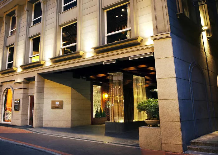 THE LUXE MANOR HONG KONG