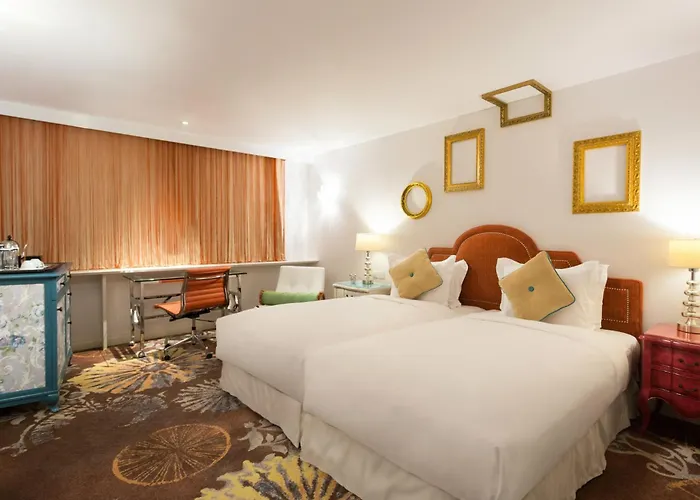 THE LUXE MANOR HONG KONG