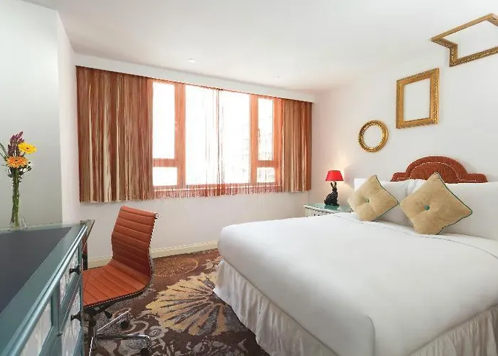 THE LUXE MANOR HONG KONG