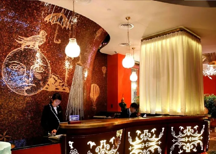 THE LUXE MANOR HONG KONG